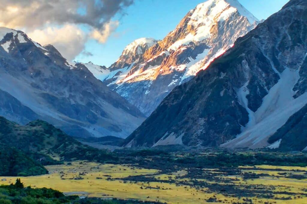 Aoraki Mt Cook Travel Guide | MoaTrek New Zealand Tours