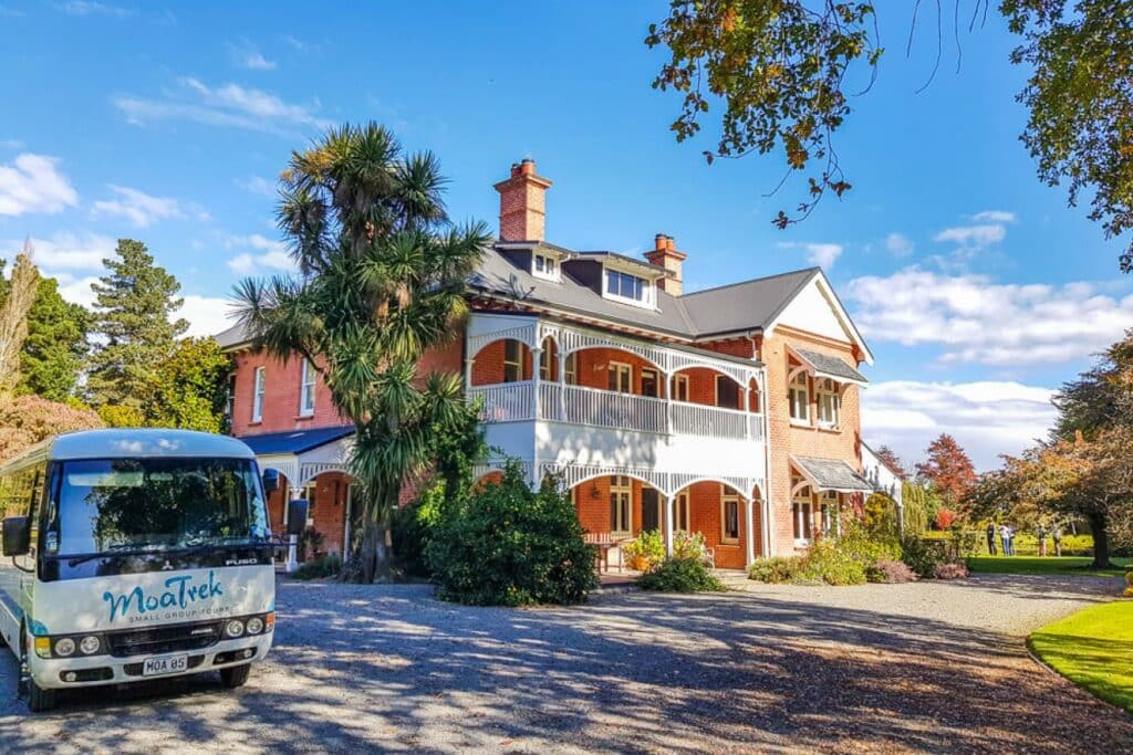 Bus Tours In New Zealand | What to Expect Travelling by Coach